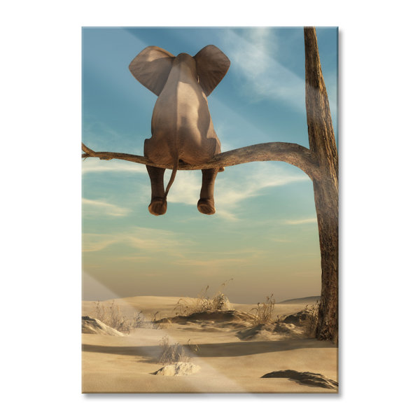 Happy Larry Glasbild Elefant auf einem Ast in der Wüste | Wayfair.de